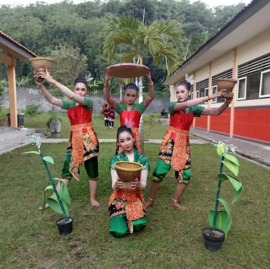 Seni Tari – SMA Negeri 1 Parakan